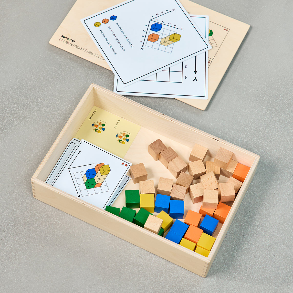 Montessori gra matematyczna BUILD XYZ Educo – Rozwojowa Mama